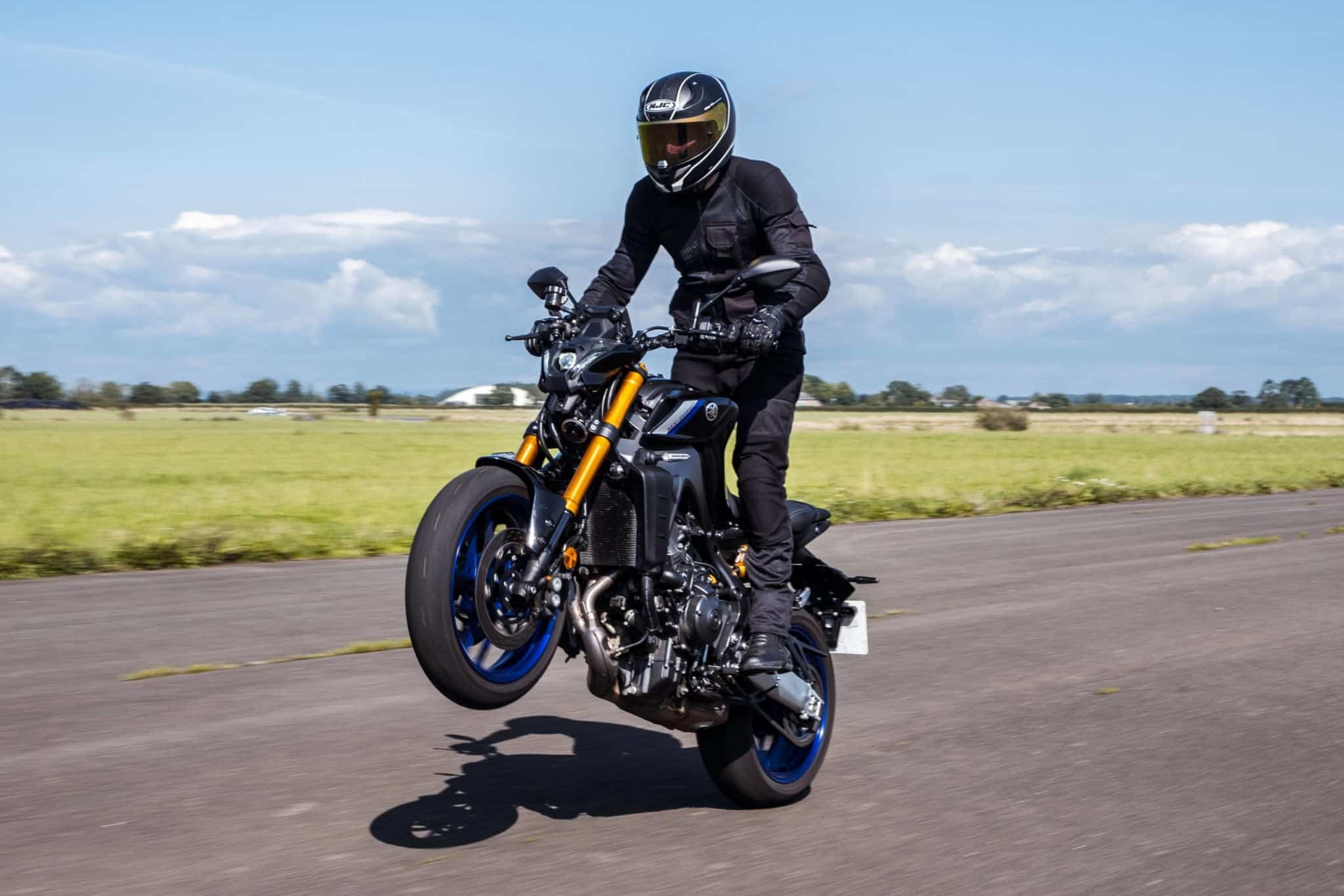 Yamaha MT 09 - The review from KNOX