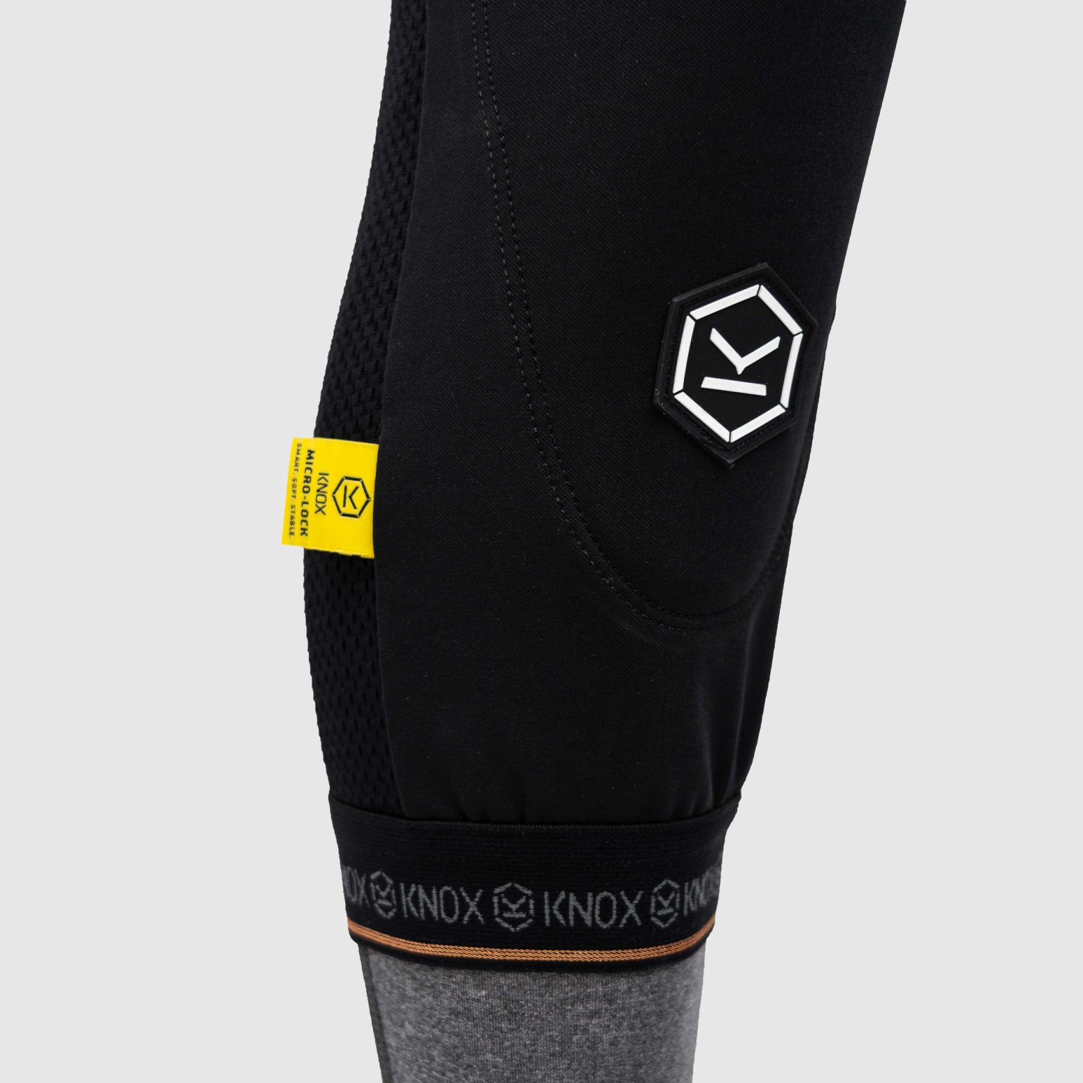 Action Pro Knee Guard - Knox