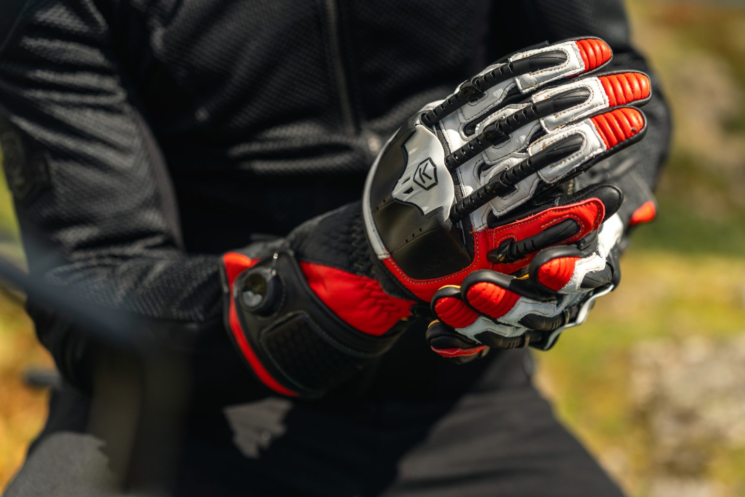 Handroid Gloves MK5 – Red - Knox