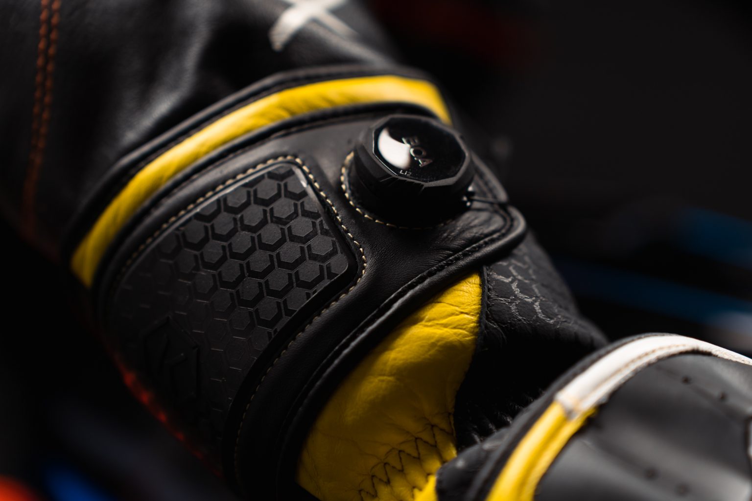 Handroid Gloves MK5 – Yellow - Knox