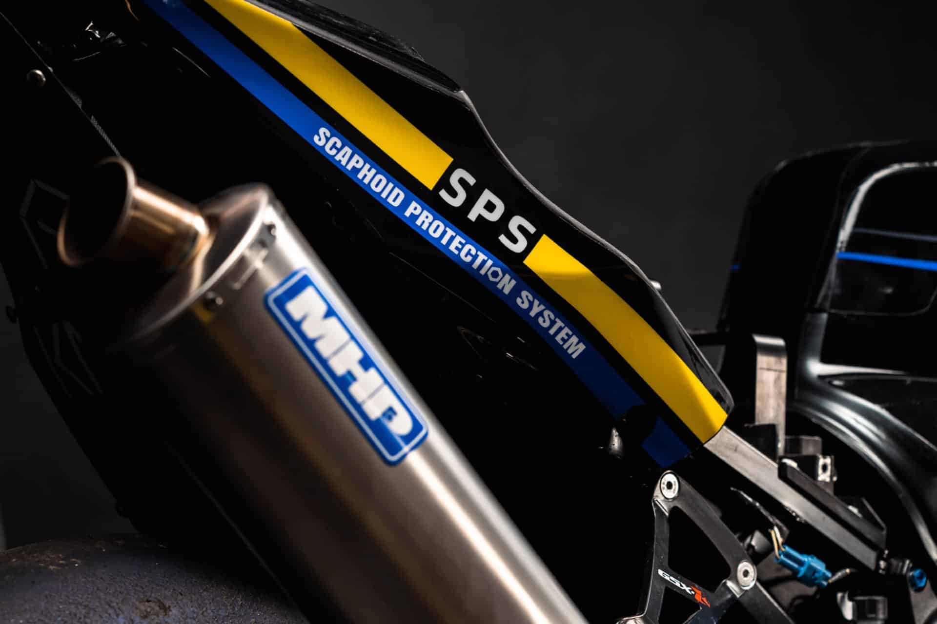 Knox Suzuki GSXR1000r Race Bike Transformation - Knox