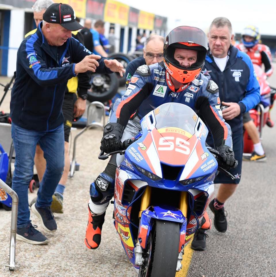 Knox Sponsored Rider: Ash Beech - Knox