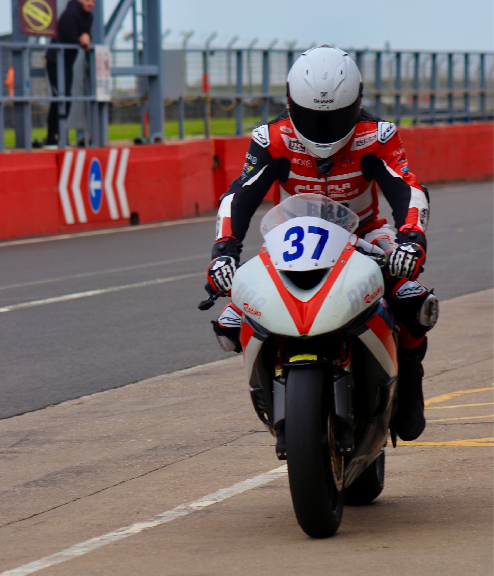 Knox Sponsored Rider: Alex Latham - Knox