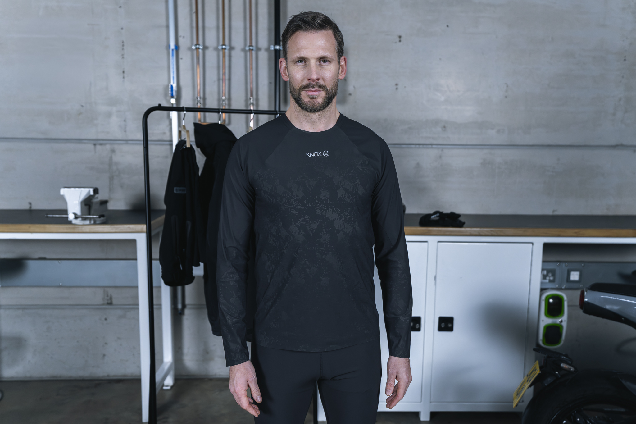 Dual Active Men’s Base Layer – Black - Knox